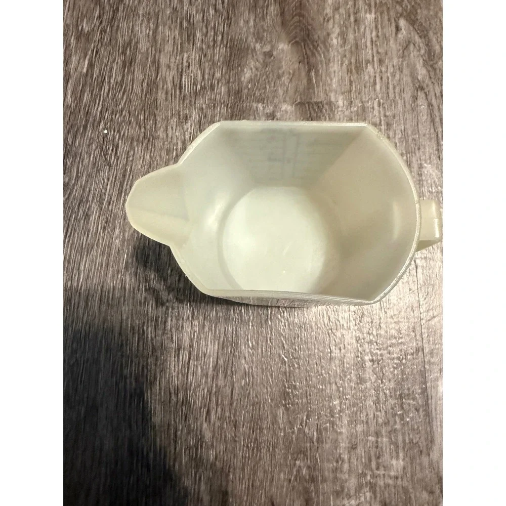 Tupperware | Kitchen | Vintage Tupperware 2 Cup Measuring Pitcher 6 Oz ...